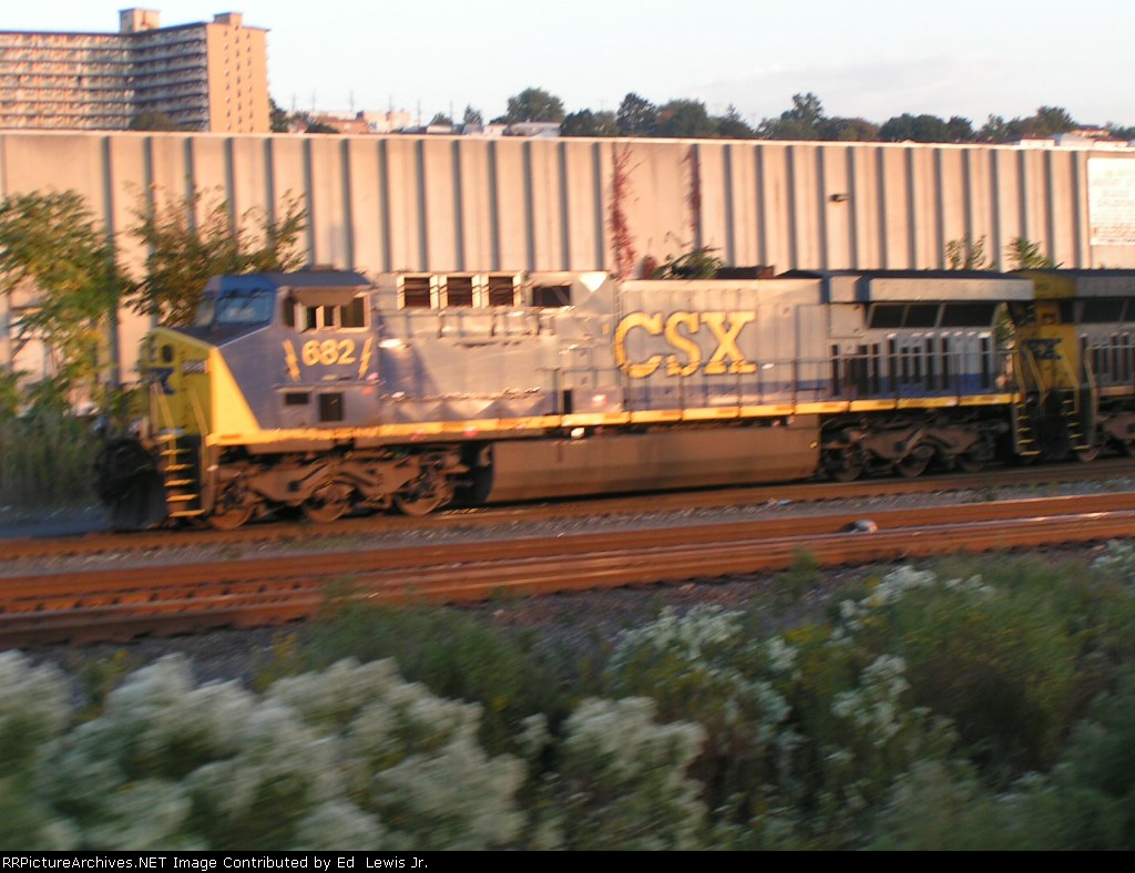 CSX 682